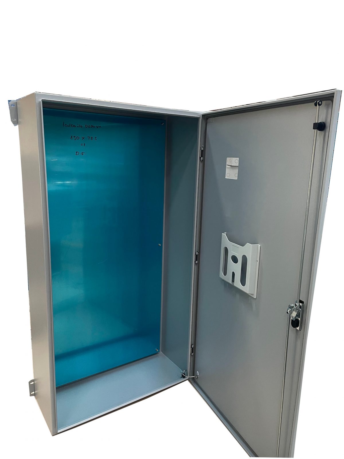 Gabinetes y Tableros Electricos en Aluminio IP65 – Industrias Rebra